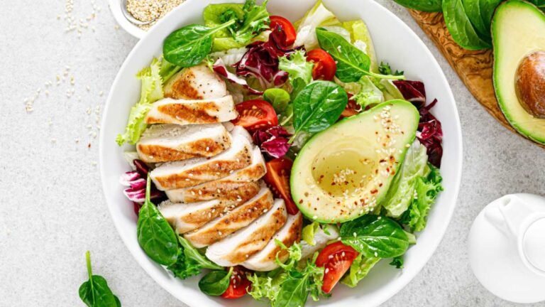 Creating a Balanced Plate: Proteins, Carbs, and Fats